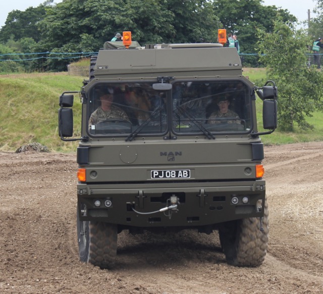 British Army on the move 4 – Tankfest 2016. – harveyblackauthor